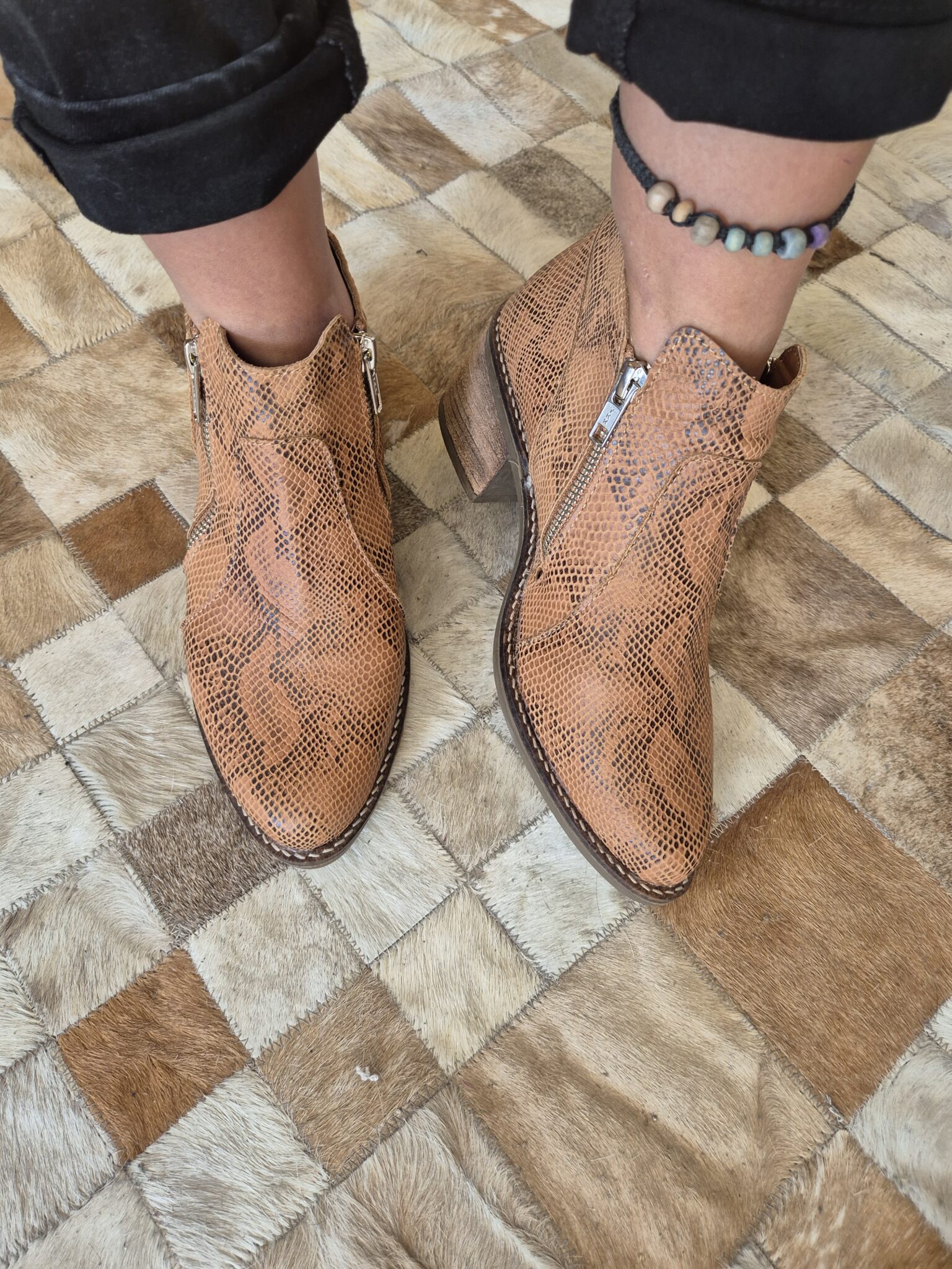 Artecueros | Fabrica de Zapatos y Accesorios de Cuero Argentino